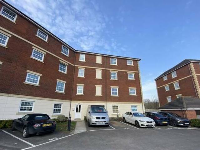 2 bedroom flat for rent in Champs Sur Marne Bradley Stoke Bristol Avon BS32