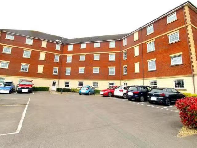 2 bedroom flat for rent in Champs Sur Marne, Bristol, BS32