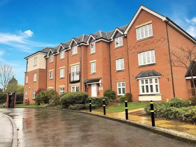 2 bedroom flat for rent in Chancel Court, Solihull, West Midla.