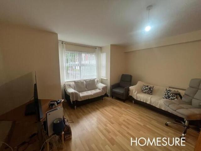 2 bedroom flat for rent in Chancellor Court, St Stephen's Square, Crown Str, Liverpool, Merseyside, L8