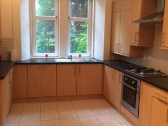 2 bedroom flat for rent in Chancellor Street Glasgow West End, G11