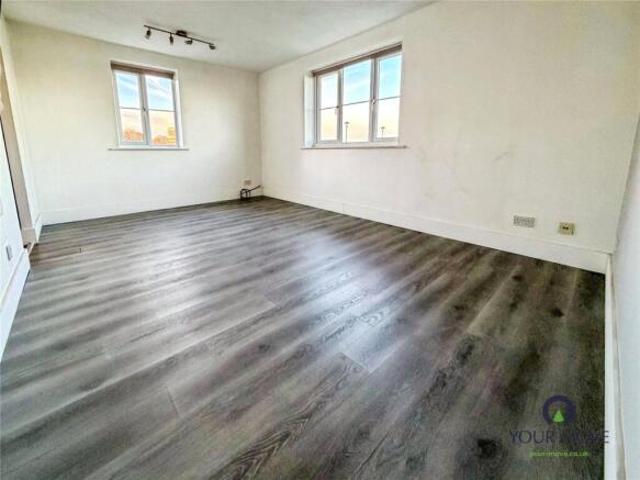 2 bedroom flat for rent in Chandlers Drive, Erith, DA8