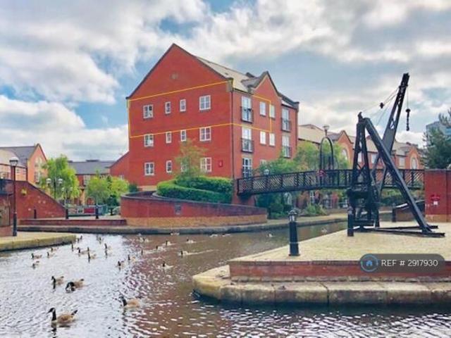 2 bedroom flat for rent in Chapeltown Street, Manchester, M1