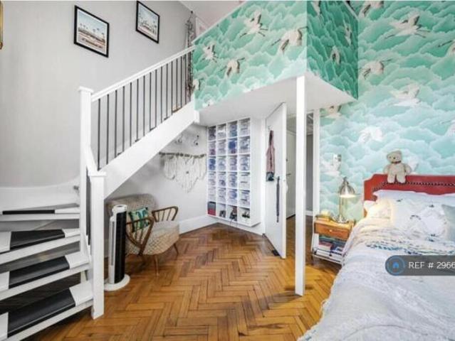 2 bedroom flat for rent in Charlotte Court, London, SE1