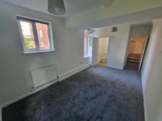2 bedroom flat for rent in Charlotte Street, Leamington Spa, CV31