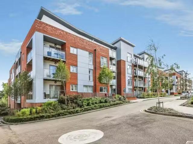 2 bedroom flat for rent in Charrington Place, AL1