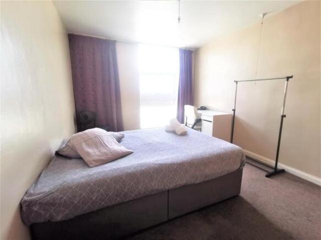 2 bedroom flat for rent in Chartwell court, Brighton, BN1