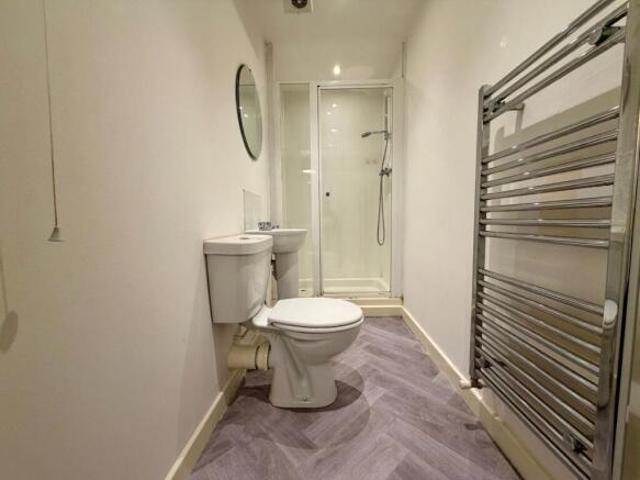 2 bedroom flat for rent in Cheapside, Deritend, Birmingham, West Midlands, B12