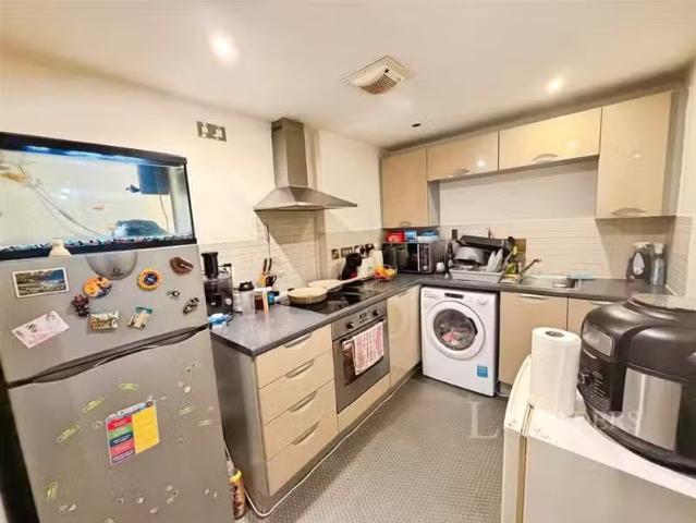2 bedroom flat for rent in Cheapside, Deritend, Birmingham, B12