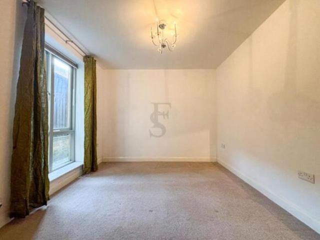 2 bedroom flat for rent in Checkland Road, Thurmaston, Leicester, LE4