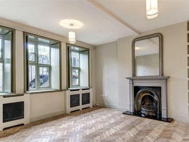 2 Bedroom Flat For Rent In Chelsea, London