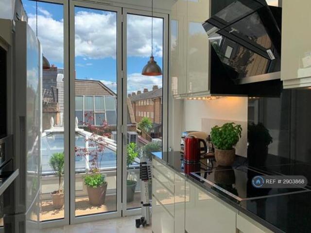 2 bedroom flat for rent in Chelsea, London, SW10