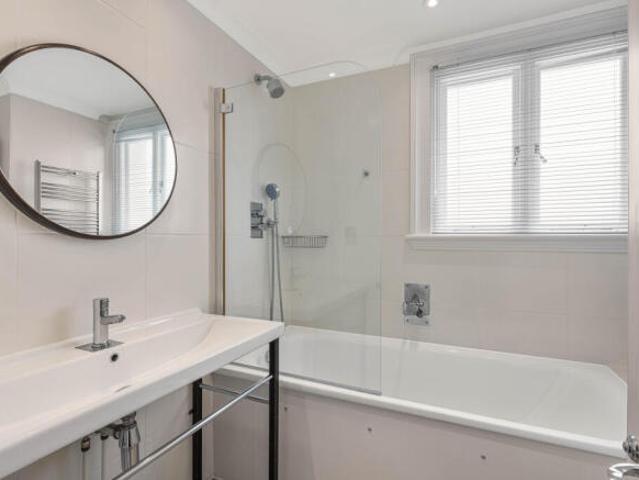 2 bedroom flat for rent in Chepstow Villas, Kensington And Chelsea, London, W11