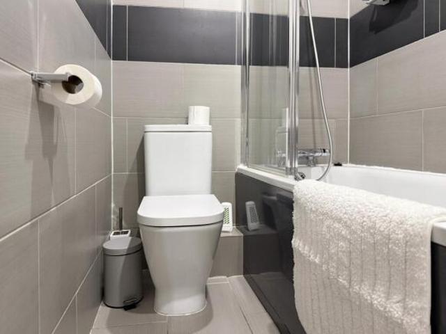 2 bedroom flat for rent in Chepstow Road, City Of Westminster, London flat 8, W2