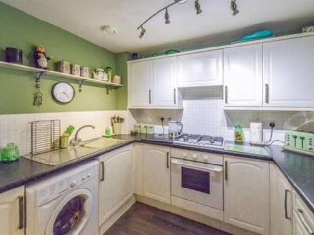 2 bedroom flat for rent in Chequers Field Welwyn Garden City Hertfordshire AL7 4TX AL7