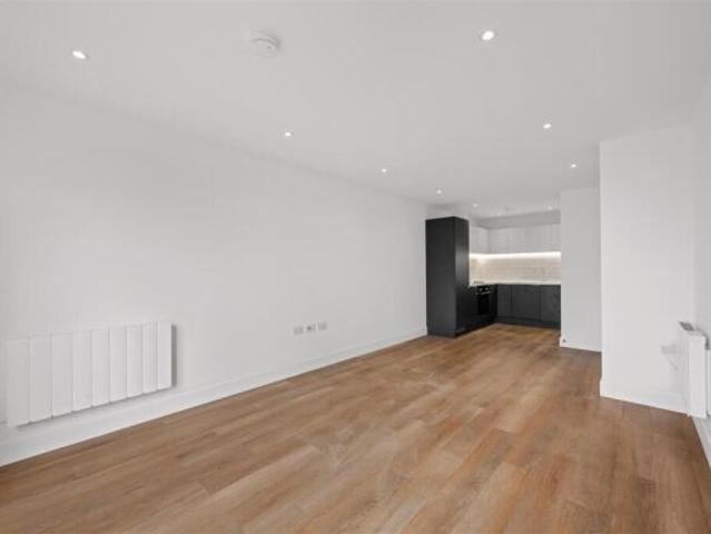 2 bedroom flat for rent in Cherry Orchard East, Kembrey Park, Swindon, SN2