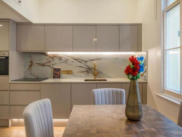 2 bedroom flat for rent in Chesham Street, Chelsea, SW1X