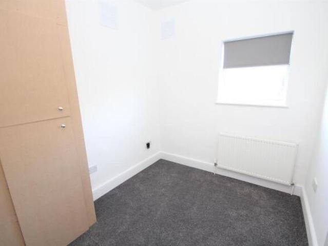 2 bedroom flat for rent in Chester Road, Stretford, M32