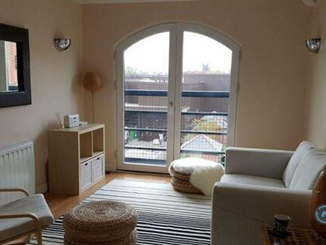 2 Bedroom Flat For Rent In Chester