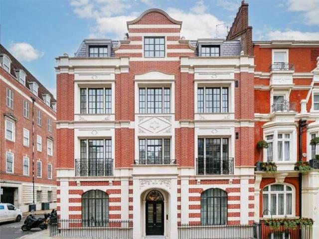 2 bedroom flat for rent in Chesterfield Hill, Mayfair, W1J