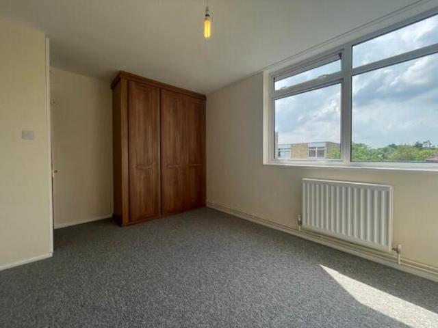 2 bedroom flat for rent in Chesterton Towers, Chapel Street, Cambridge, CB4