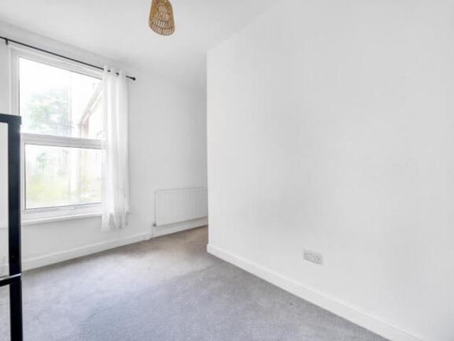 2 bedroom flat for rent in Chichester Road, Portsmouth, PO2