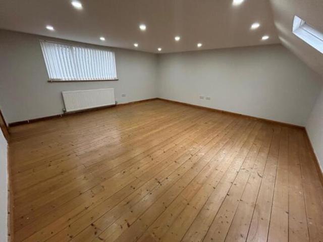 2 bedroom flat for rent in Childwall Abbey Road, L16 0JN, L16