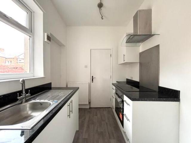 2 bedroom flat for rent in Chillingham Road, Heaton, Newcastle Upon Tyne, NE6