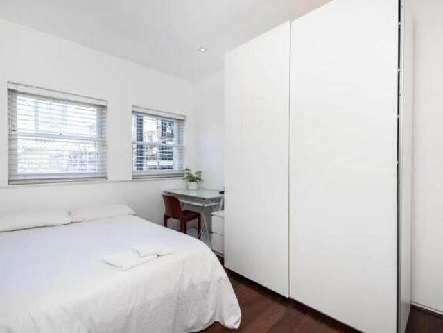 2 bedroom flat for rent in Chilworth Mews Bayswater W2