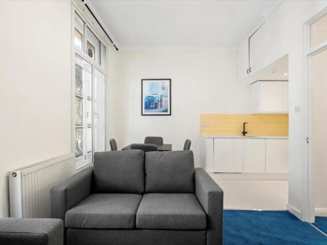 2 bedroom flat for rent in Chilworth Street, London W2