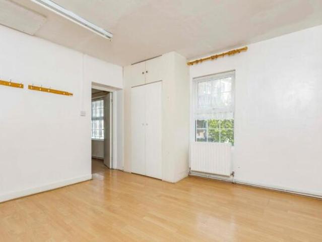 2 bedroom flat for rent in Chislehurst Road Orpington BR6
