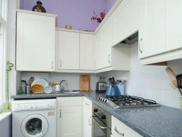2 Bedroom Flat For Rent In Chiswick, London