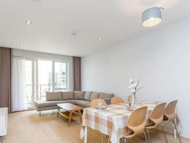 2 Bedroom Flat For Rent In Chiswick, London