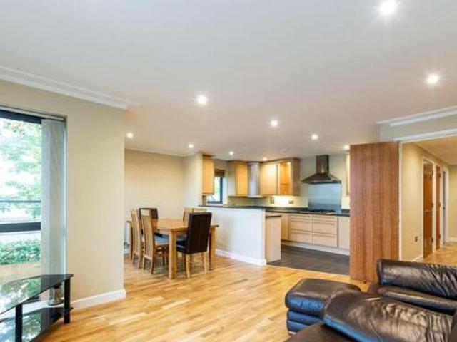 2 Bedroom Flat For Rent In Chiswick, London