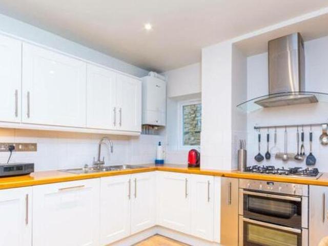 2 Bedroom Flat For Rent In Chiswick, London