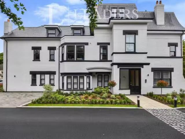 2 bedroom flat for rent in Christchurch Road, Bournemouth, BH1