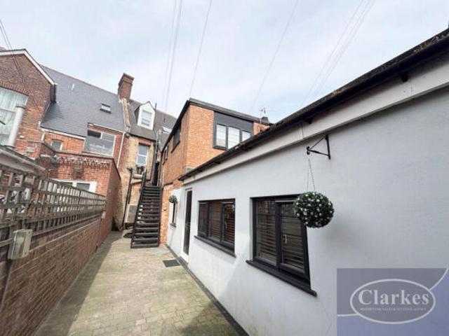 2 bedroom flat for rent in Christchurch Road, Bournemouth, BH1