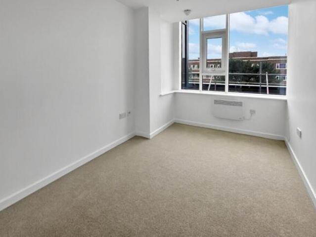 2 bedroom flat for rent in Christchurch Road, Bournemouth, Dorset. BH1 3NA, BH1