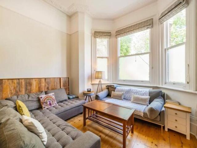 2 bedroom flat for rent in Christchurch Road, Brixton, SW2