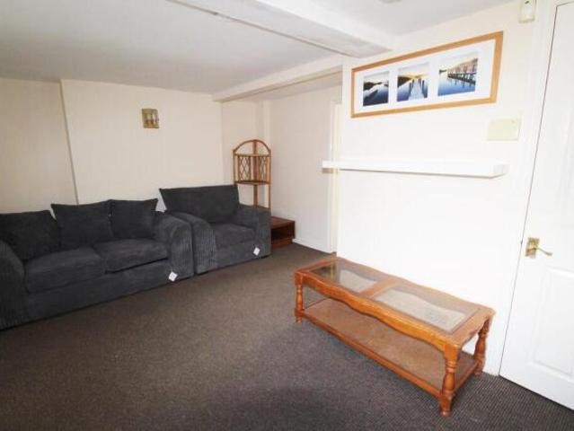 2 bedroom flat for rent in Christchurch Road, Reading, RG2