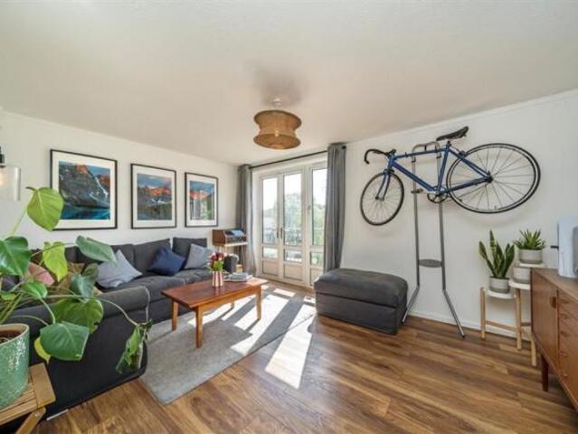2 bedroom flat for rent in Chubworthy Street, New Cross, SE14