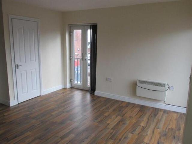 2 bedroom flat for rent in Church Street, Bilston, WV14