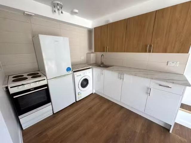 2 bedroom flat for rent in Church Road, Bristol, BS5