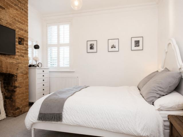 2 bedroom flat for rent in Church Road, Hanwell, W7