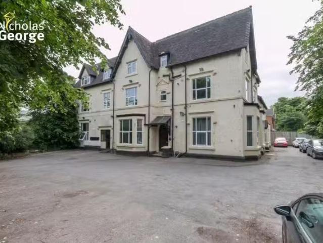 2 bedroom flat for rent in Church Road, Moseley, B13 9EB, B13
