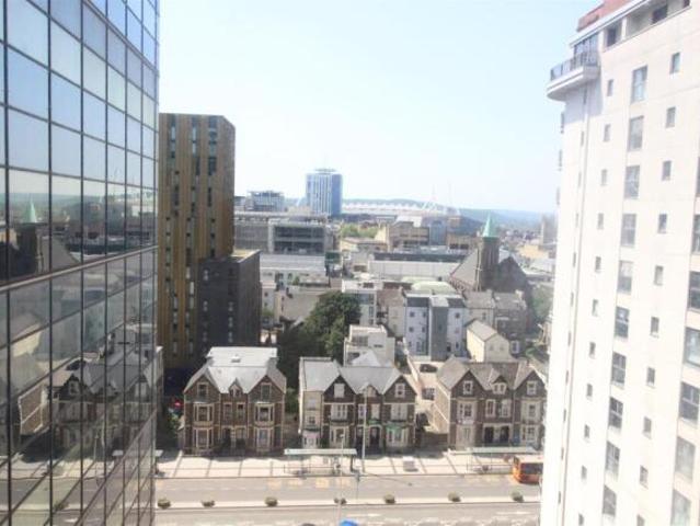 2 bedroom flat for rent in Churchill Way, Cardiff, CF10