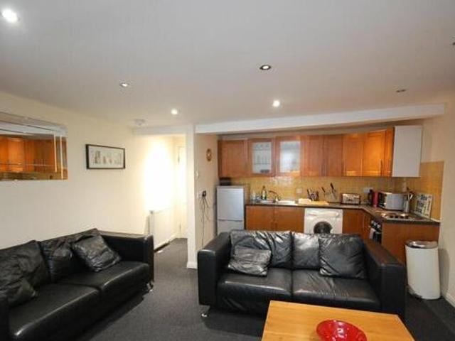 2 Bedroom Flat For Rent In City Centre, Aberdeen
