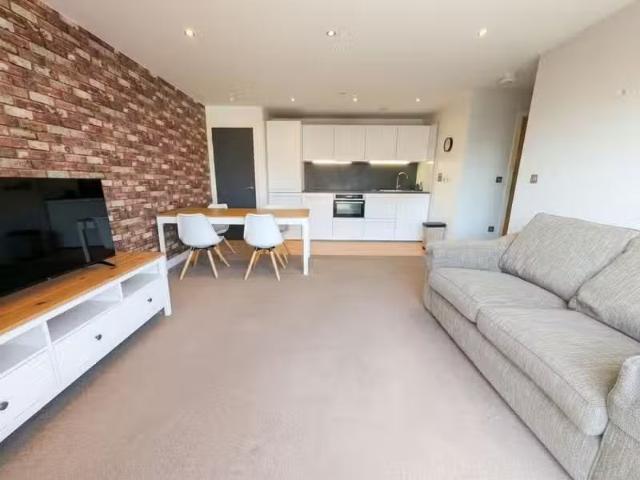 2 bedroom flat for rent in City Centre, Marsh House, BS1 4AQ.