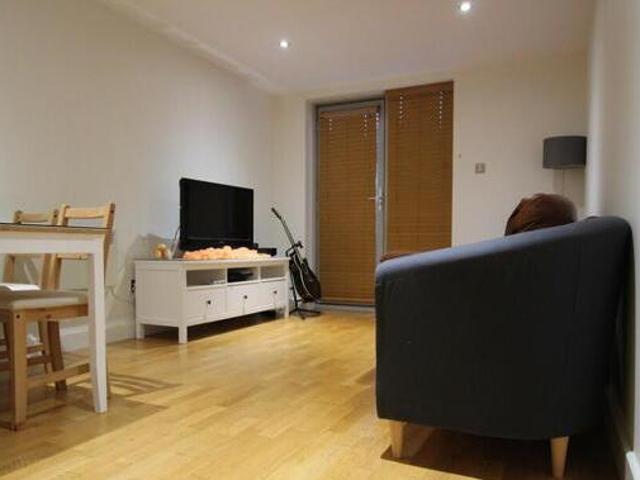2 Bedroom Flat For Rent In City Centre, Nottingham