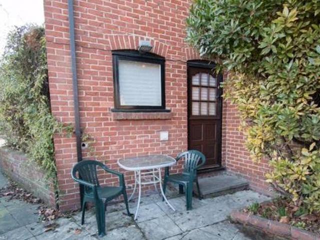 2 bedroom flat for rent in City Chase West Sussex PO19